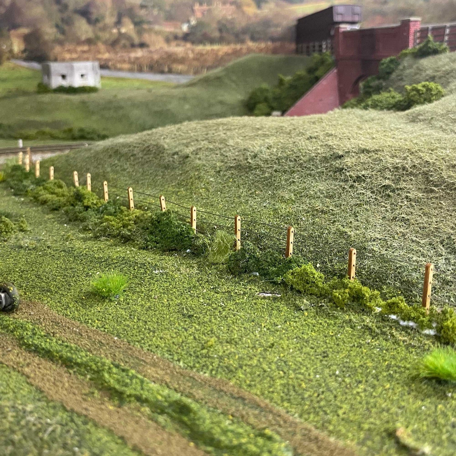 4ft Post & Wire Model Railway Fencing For OO Gauge Model Railway & 1/76 ...