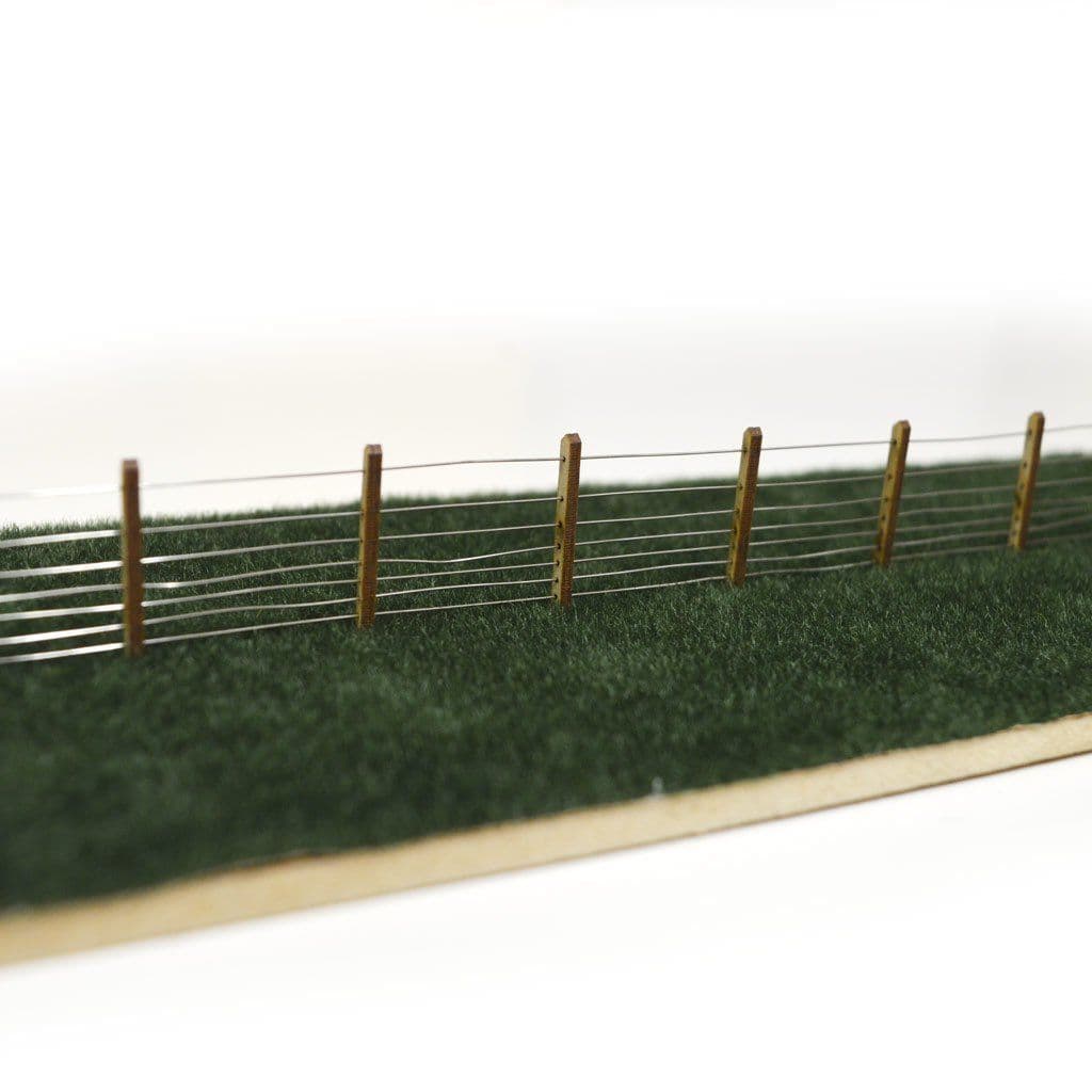 LX061-OO Laser Cut 5ft GWR Post & Wire Fencing OO/4mm/176 – Scale Model ...