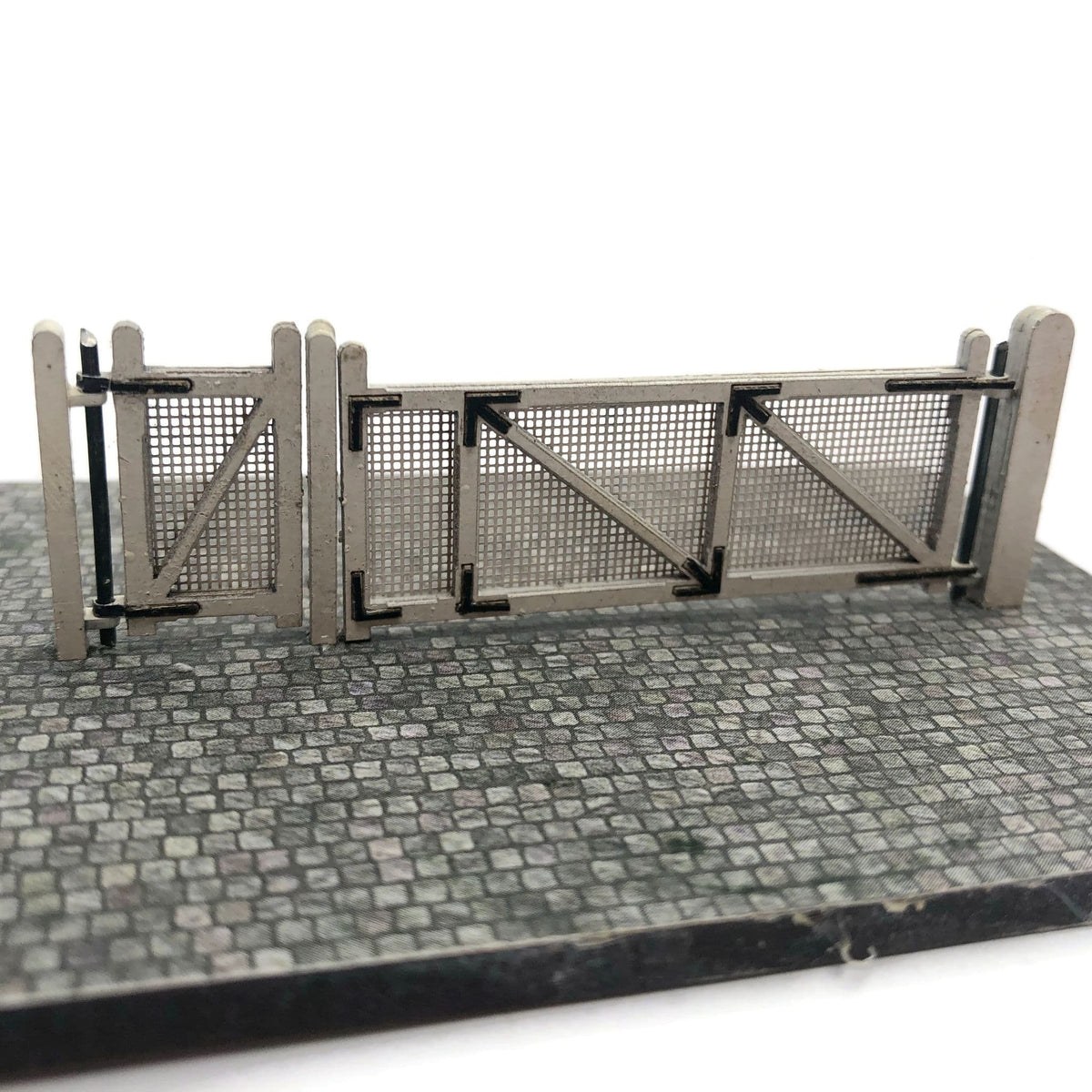 LX484-OO Crossing/Yard Gates NYMR/Goathland Style - OO/4mm/176 – Scale ...